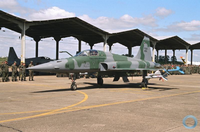 DefesaNet - Modernização FAB - FAB Recebe o Primeiro F-5EM